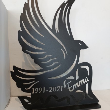 Ferronerie Lovisa - Nos réalisations - Plaque funéraire "Colombe"